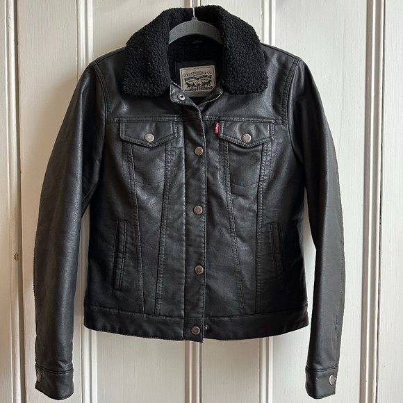 Jackets & Coats | Levis Womens Sherpa Lined Faux Leather Trucker Jacket In Black | Poshmark